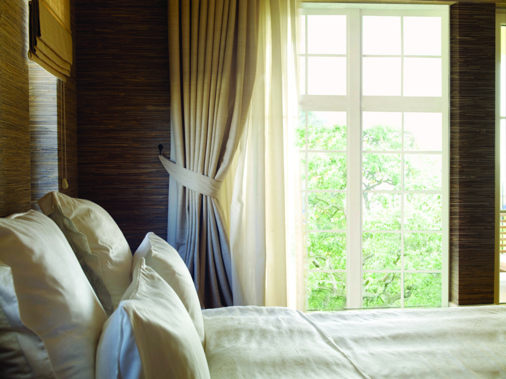 Pinnacle Replacement Windows | Lindsay Window & Door